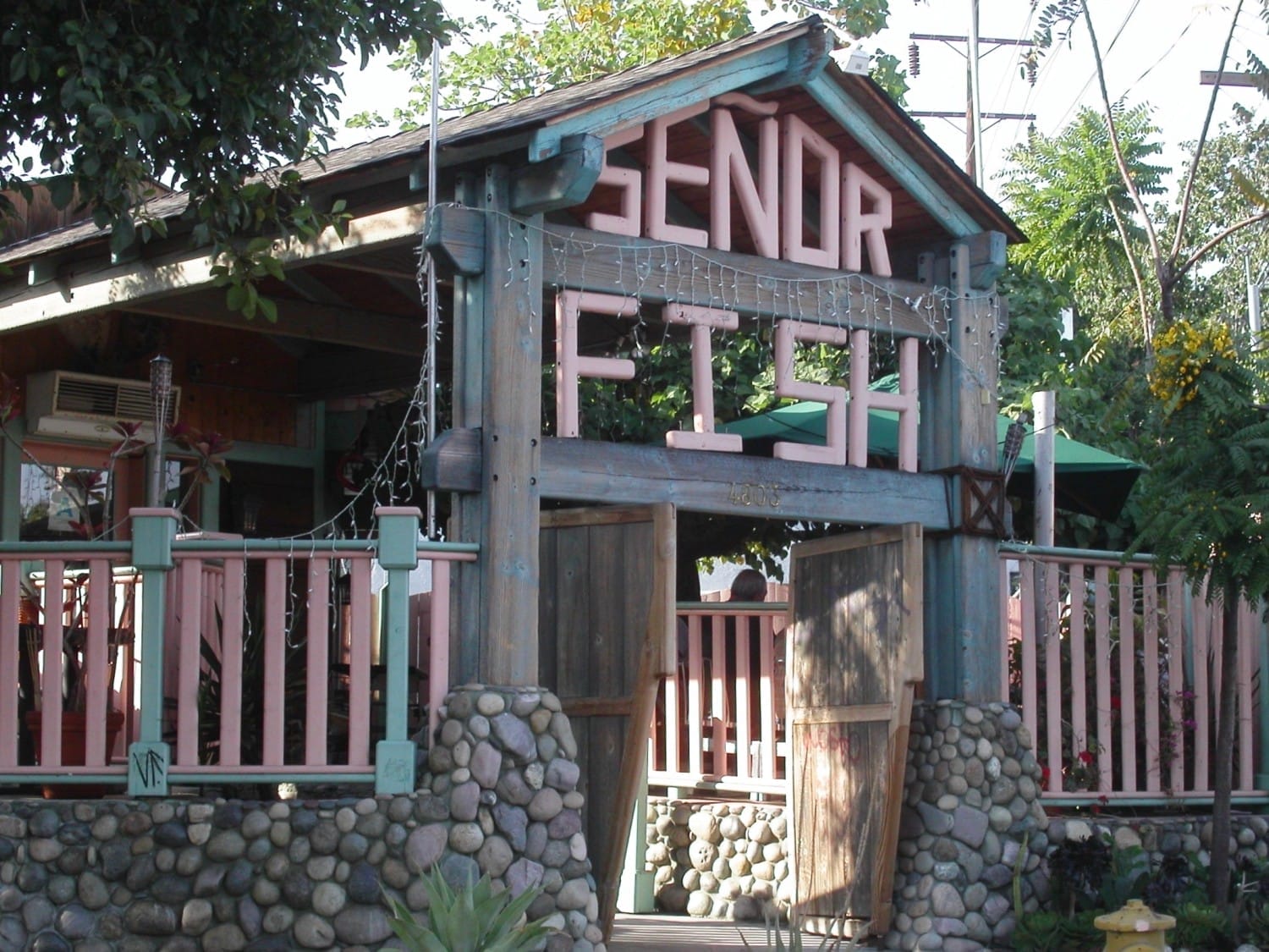 Señor Fish: Feasting on Al Fresco Seafood in Eagle Rock - Food GPS