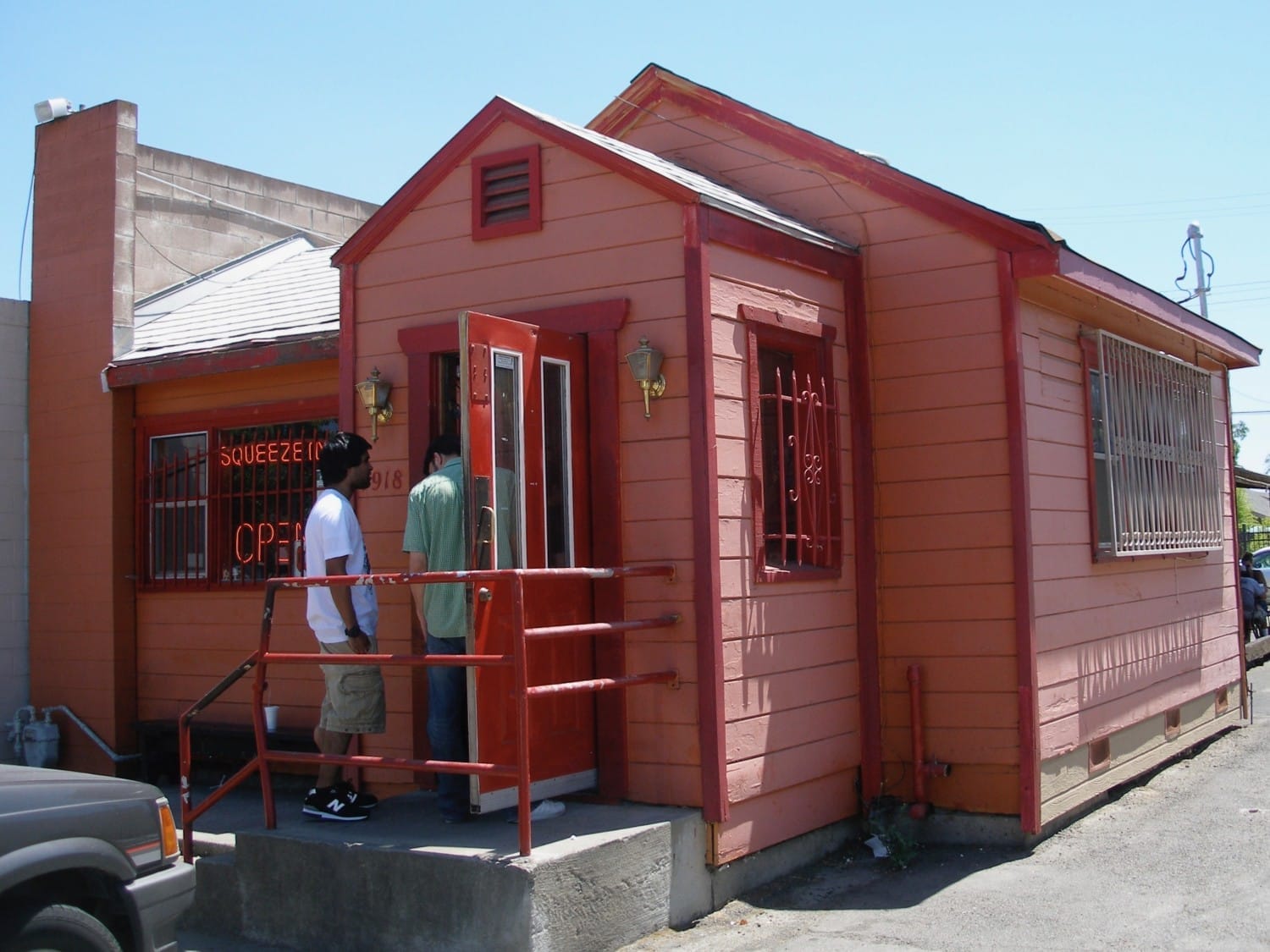Squeeze Inn: Unique Sacramento Burgers and a Sense of Humor - Food GPS