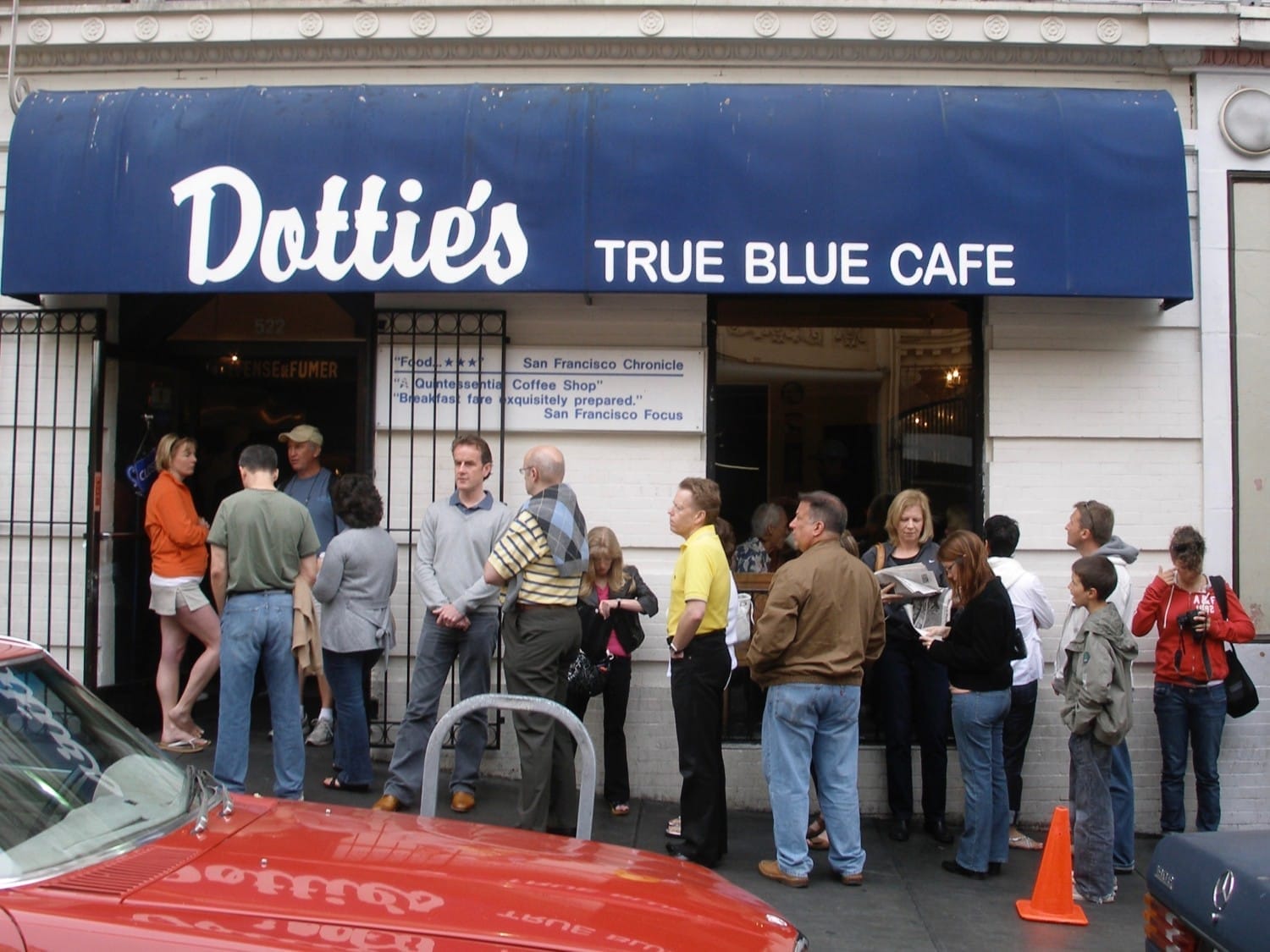 Dottie's True Blue Cafe: Throwback Breakfast in the Tenderloin
