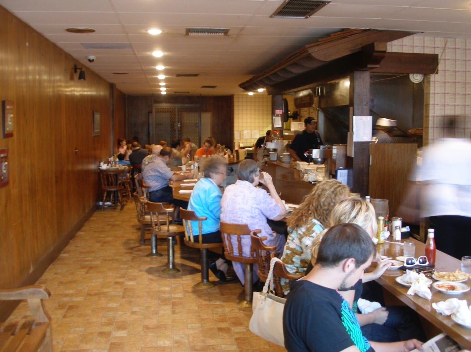 Pie ‘N Burger: A Coffee Shop Combo Worthy of Caltech - Food GPS